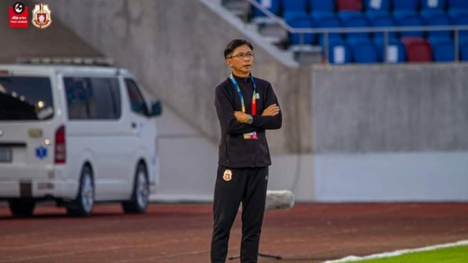 BREAKING : รับผิดชอบผลงาน! โค้ชโอ่ง ลาออกลำพูน-ตกงานรายที่ 4 - EKings News