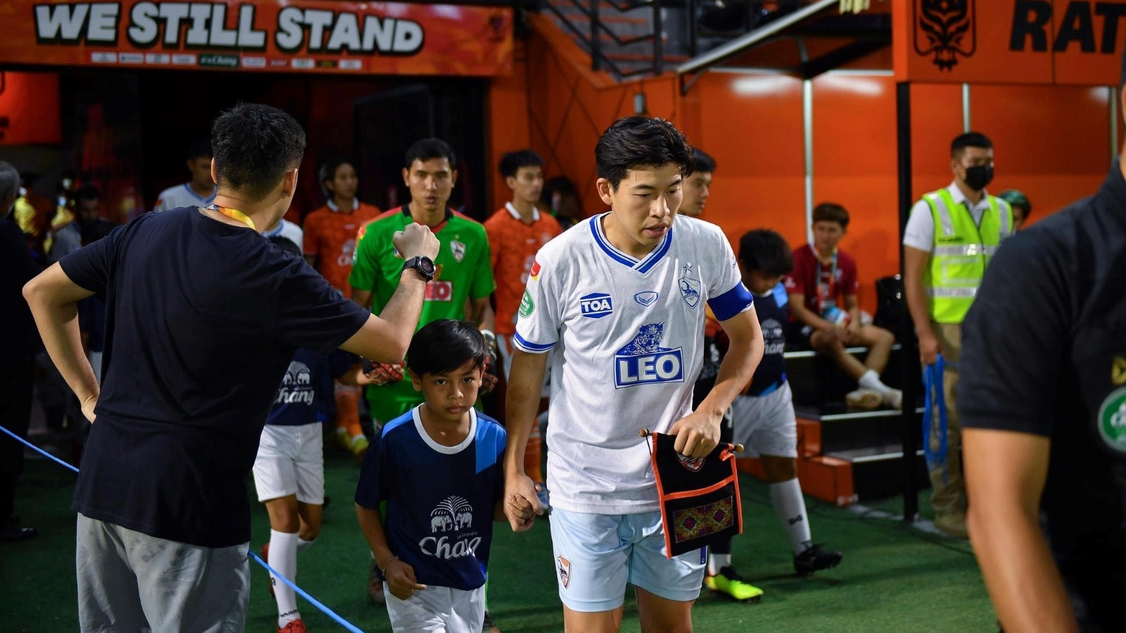 เหลือ 23 คนพอดี! ศิวกรณ์ ถอนทีมชาติไทย-มาโน ไม่เรียกใครแทน - EKings News