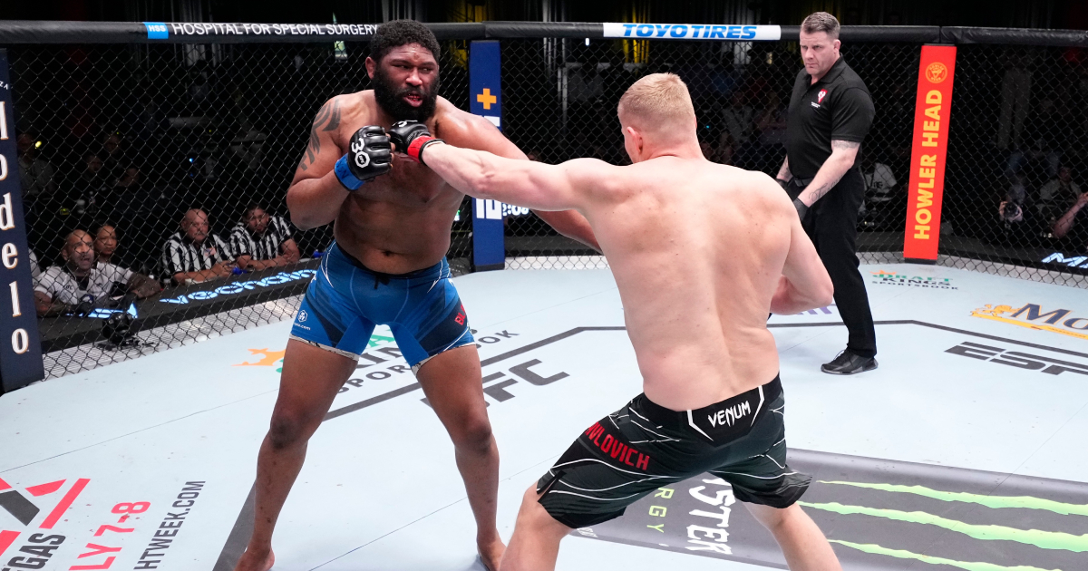 ใช้เวลา 3 นาที! พาฟโลวิช ชนะ TKO เบลดส์ ยกแรก UFC FIGHT NIGHT - EKings News