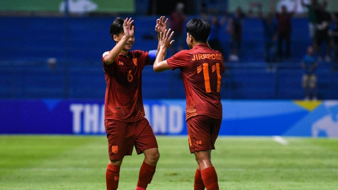 หืดจับ! ช้างศึก U17 ยิงท้ายเกมเฉือนลาว 2-1 ประเดิม AFC U17 - EKings News