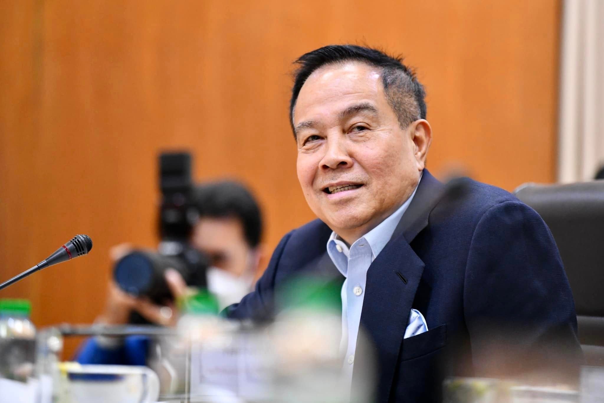 มีงานทำเยอะแยะ!สมยศรอดูอารมณ์วันท้ายๆก่อนตัดสินใจลงชิงนายกบอลสมัย 3 - EKings News