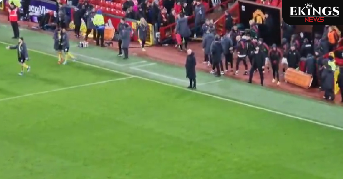 ช็อตเลย! เอริก เทน ฮาก ยืนนิ่งไม่ขยับหลังเกมแมนยูแพ้คาบ้านบอร์นมัธ 0-3 - EKings News