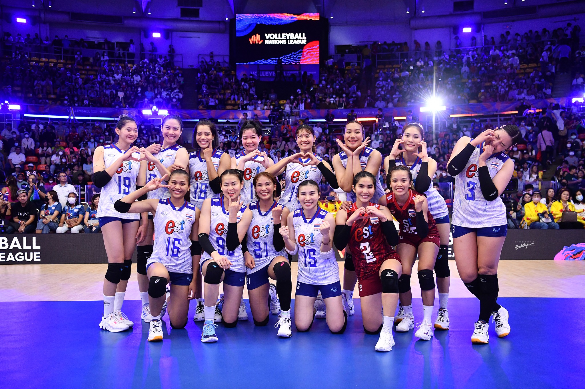 สมาคมวอลเลย์บอลประกาศชื่อ 14 นักตบสาว ทีมชาติไทย ลุย เนชั่นส์ ลีก 2024 สัปดาห์แรก - EKings News